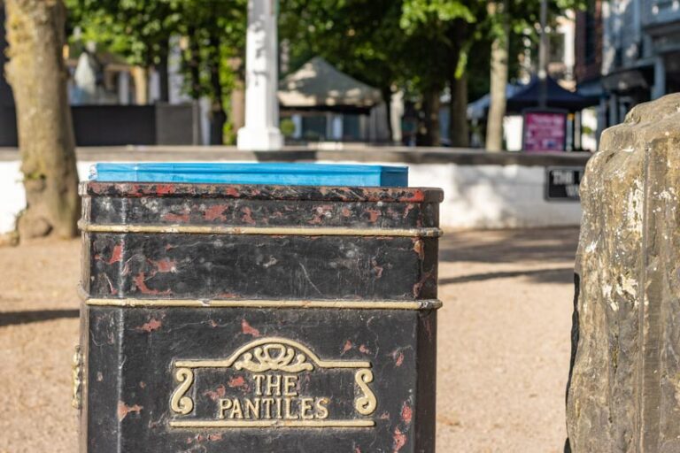 The Great British Spring Clean 2024 - The Pantiles | Royal Tunbridge Wells